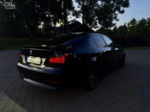 Black BMW 525 2004 in Silute, with an engine capacity of 2.50 L and mileage of 406 thousand km for 3500 €, photo 9 on AUTOMOTO.COM.LV