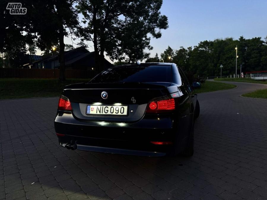 Black BMW 525 2004 in Silute, with an engine capacity of 2.50 L and mileage of 406 thousand km for 3500 €, photo 10 on AUTOMOTO.COM.LV
