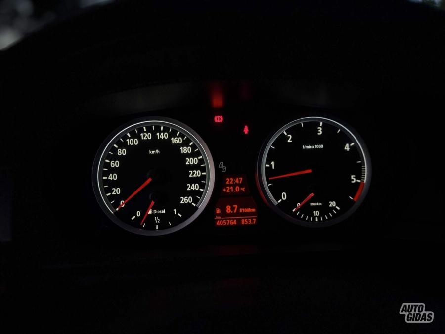 Black BMW 525 2004 in Silute, with an engine capacity of 2.50 L and mileage of 406 thousand km for 3500 €, photo 19 on AUTOMOTO.COM.LV