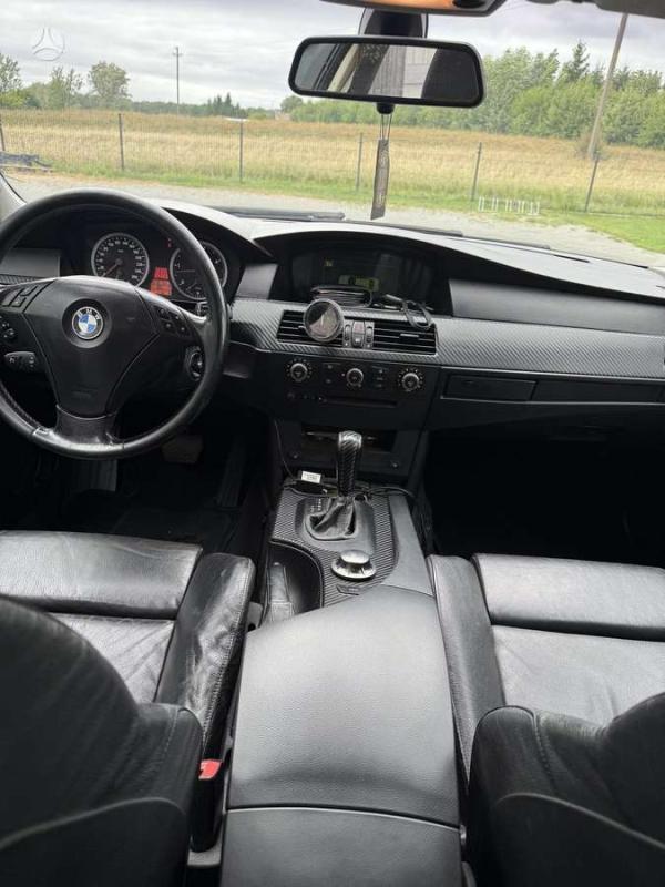 Melns BMW 525 2004 Alīta, ar dzinēja tilpumu 2.50 L un nobraukumu 430 tūkst. km par 4200 €, foto 8 vietnē AUTOMOTO.COM.LV