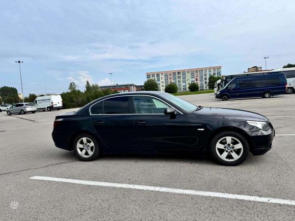 Melns BMW 525 2004 Šauļi, ar dzinēja tilpumu 2.50 L un nobraukumu 398 tūkst. km par 2150 €, foto 5 vietnē AUTOMOTO.COM.LV