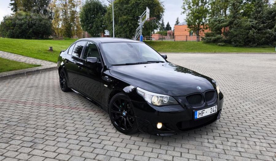 Melns BMW 525 2004 Dobele, ar dzinēja tilpumu 2.50 L un nobraukumu 363 tūkst. km par 4300 €, foto 3 vietnē AUTOMOTO.COM.LV