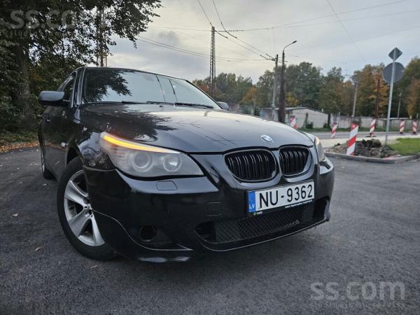 БМВ 525 2004 в Рига на AUTOMOTO.COM.LV Черный БМВ 525 2004 в Рига, объемом двигателя 2.50 л и пробегом 450 тыс. км за 3850 €, фото 1 на AUTOMOTO.COM.LV