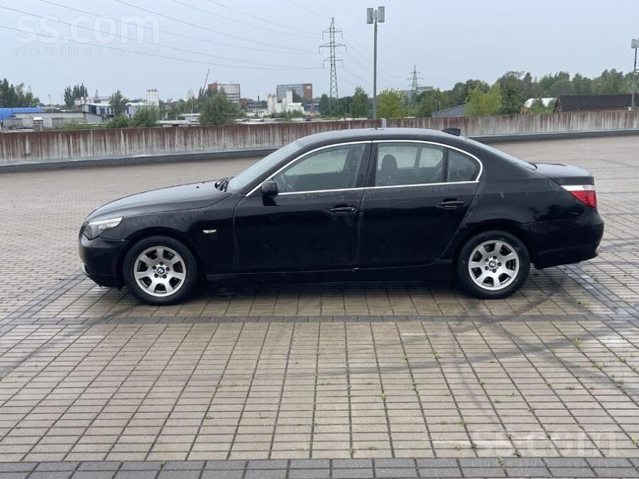 Melns BMW 525 2005 Rīga, ar dzinēja tilpumu 2.50 L un nobraukumu 343 tūkst. km par 2400 €, foto 2 vietnē AUTOMOTO.COM.LV