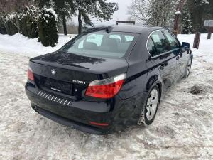 Black BMW 525 2005 in Vilnius, with an engine capacity of 2.50 L and mileage of 249 thousand km for 2800 €, photo 3 on AUTOMOTO.COM.LV