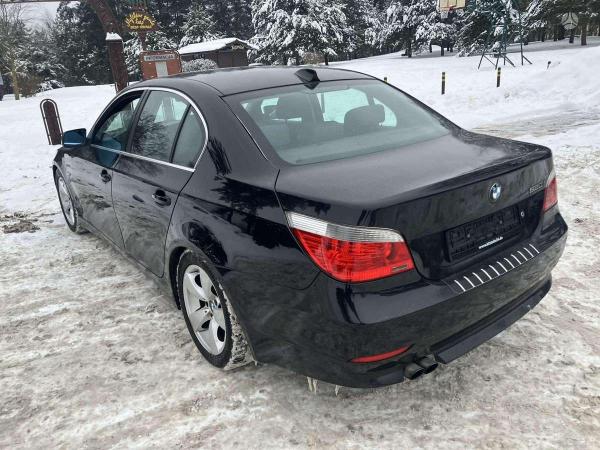 Melns BMW 525 2005 Viļņa, ar dzinēja tilpumu 2.50 L un nobraukumu 249 tūkst. km par 2800 €, foto 4 vietnē AUTOMOTO.COM.LV