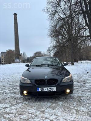 Black BMW 525 2005 in Riga, with an engine capacity of 2.50 L and mileage of 402 thousand km for 3100 €, photo 3 on AUTOMOTO.COM.LV