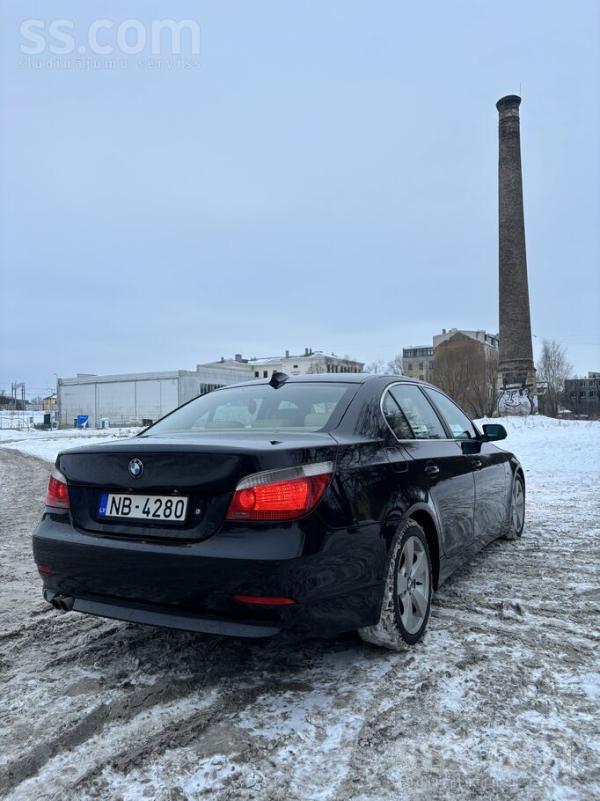 Melns BMW 525 2005 Rīga, ar dzinēja tilpumu 2.50 L un nobraukumu 402 tūkst. km par 3100 €, foto 6 vietnē AUTOMOTO.COM.LV