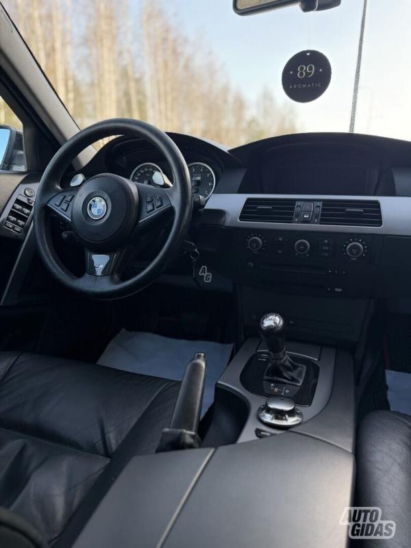 Black BMW 525 2005 in Vilnius, with an engine capacity of 2.50 L and mileage of 250 thousand km for 3750 €, photo 5 on AUTOMOTO.COM.LV