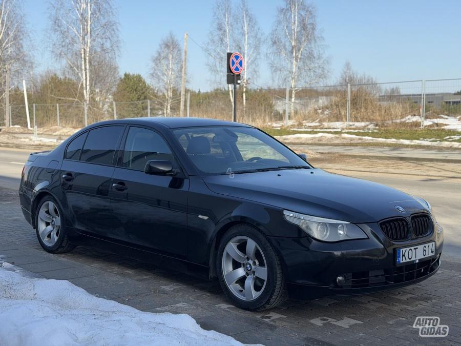Melns BMW 525 2005 Viļņa, ar dzinēja tilpumu 2.50 L un nobraukumu 250 tūkst. km par 3650 €, foto 11 vietnē AUTOMOTO.COM.LV