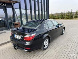 Melns BMW 525 2005 Kauņa, ar dzinēja tilpumu 2.50 L un nobraukumu 480 tūkst. km par 2300 €, foto 4 vietnē AUTOMOTO.COM.LV