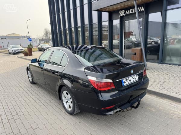 Melns BMW 525 2005 Kauņa, ar dzinēja tilpumu 2.50 L un nobraukumu 480 tūkst. km par 2300 €, foto 4 vietnē AUTOMOTO.COM.LV