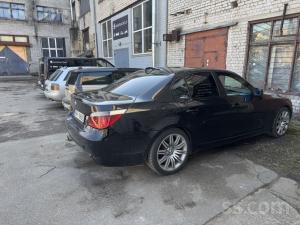 Melns BMW 525 2005 Rīga, ar dzinēja tilpumu 2.50 L un nobraukumu 367 tūkst. km par 3150 €, foto 6 vietnē AUTOMOTO.COM.LV