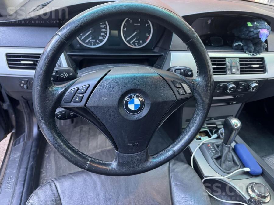 Melns BMW 525 2005 Rīga, ar dzinēja tilpumu 2.50 L un nobraukumu 367 tūkst. km par 3150 €, foto 11 vietnē AUTOMOTO.COM.LV