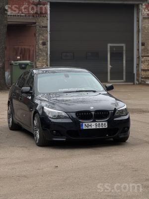 Melns BMW 525 2005 Rīga, ar dzinēja tilpumu 2.50 L un nobraukumu 367 tūkst. km par 3150 €, foto 14 vietnē AUTOMOTO.COM.LV