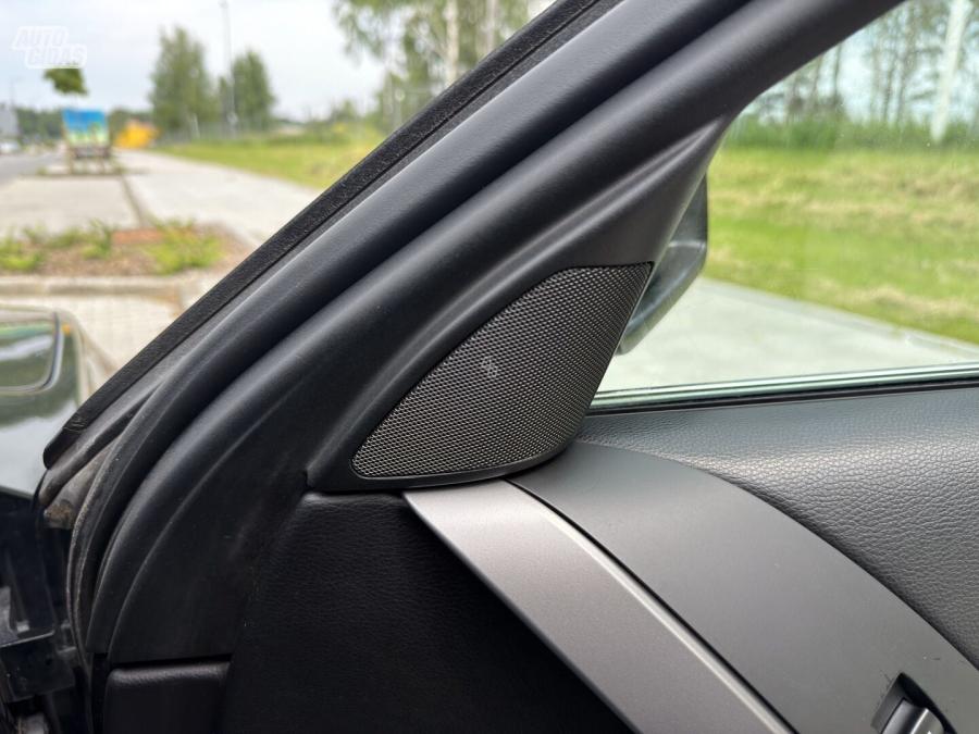 Black BMW 525 2005 in Vilnius, with an engine capacity of 2.50 L and mileage of 350 thousand km for 4250 €, photo 30 on AUTOMOTO.COM.LV