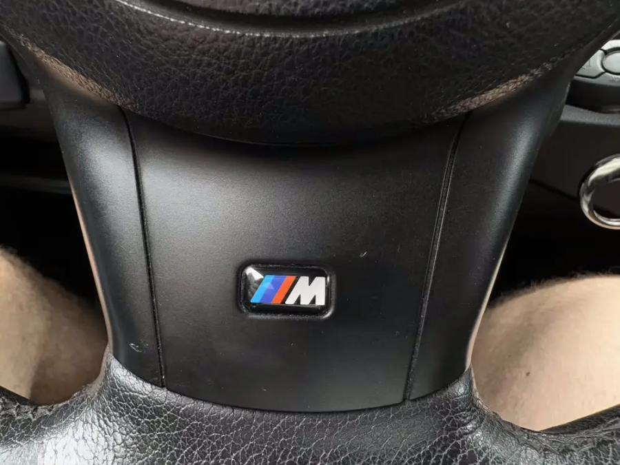 Black BMW 525 2005 in Riga, with an engine capacity of 2.50 L and mileage of 323 thousand km for 4990 €, photo 24 on AUTOMOTO.COM.LV