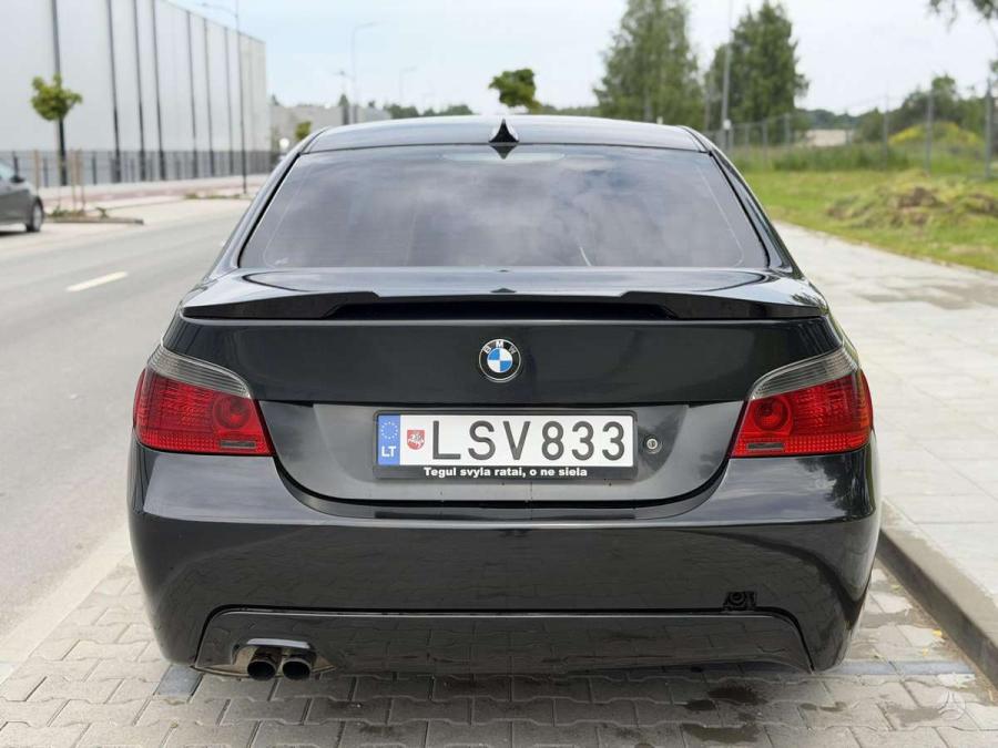 Black BMW 525 2005 in Vilnius, with an engine capacity of 2.50 L and mileage of 349 thousand km for 4200 €, photo 13 on AUTOMOTO.COM.LV