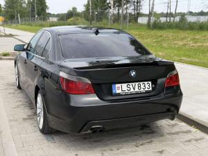 Black BMW 525 2005 in Vilnius, with an engine capacity of 2.50 L and mileage of 349 thousand km for 4200 €, photo 15 on AUTOMOTO.COM.LV
