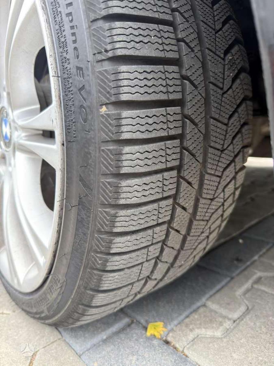 Black BMW 525 2005 in Vilnius, with an engine capacity of 2.50 L and mileage of 349 thousand km for 4200 €, photo 19 on AUTOMOTO.COM.LV