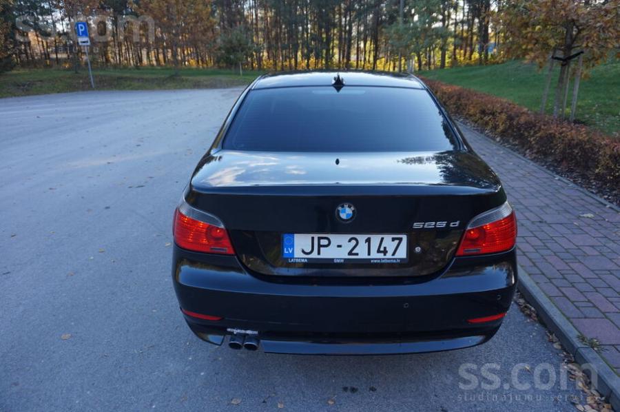 Black BMW 525 2005 in Jurmala, with an engine capacity of 2.50 L and mileage of 247 thousand km for 4795 €, photo 8 on AUTOMOTO.COM.LV