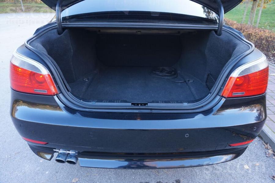 Black BMW 525 2005 in Jurmala, with an engine capacity of 2.50 L and mileage of 247 thousand km for 4795 €, photo 20 on AUTOMOTO.COM.LV
