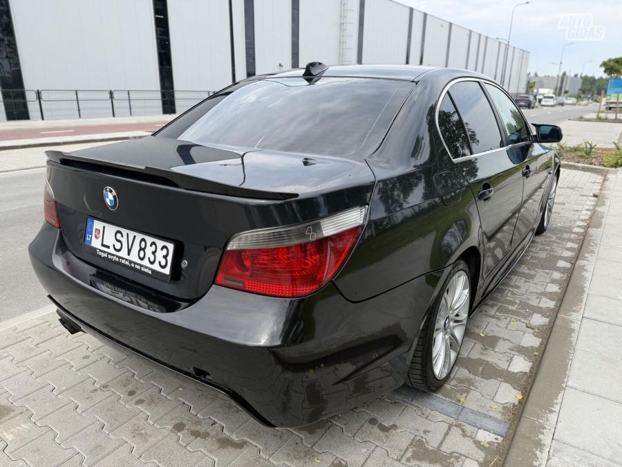 Черный БМВ 525 2005 в Вильнюс, объемом двигателя 2.50 л и пробегом 349 тыс. км за 3990 €, фото 1 на AUTOMOTO.COM.LV