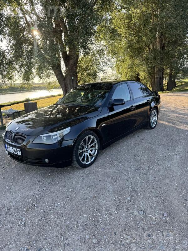 Black BMW 525 2005 in Daugavpils, with an engine capacity of 2.50 L and mileage of 402 thousand km for 4500 €, photo 6 on AUTOMOTO.COM.LV