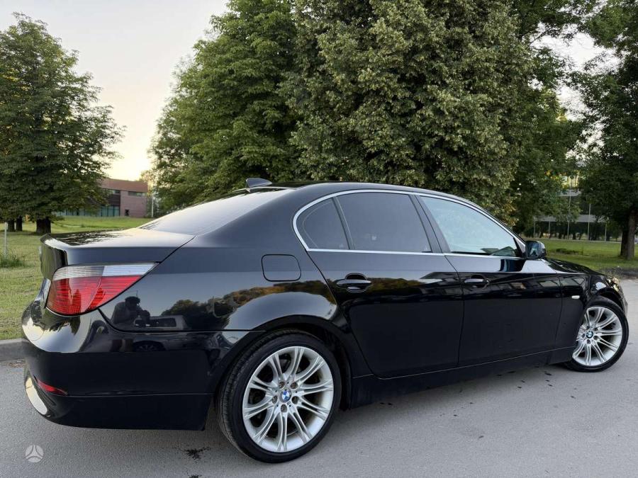 Black BMW 525 2005 in Kaunas, with an engine capacity of 2.50 L and mileage of 342 thousand km for 3450 €, photo 19 on AUTOMOTO.COM.LV