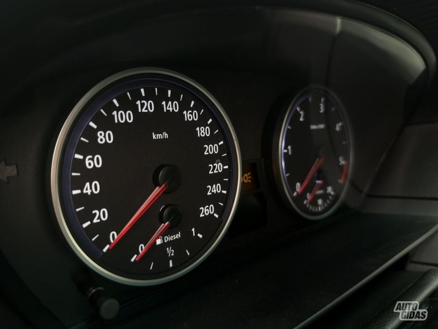 Черный БМВ 525 2005 в Вильнюс, объемом двигателя 2.50 л и пробегом 349 тыс. км за 3890 €, фото 23 на AUTOMOTO.COM.LV