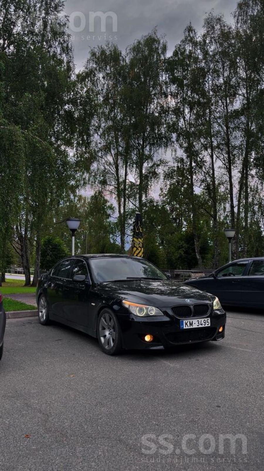 Black BMW 525 2005 in Valmiera, with an engine capacity of 2.50 L and mileage of 318 thousand km for 4000 €, photo 1 on AUTOMOTO.COM.LV