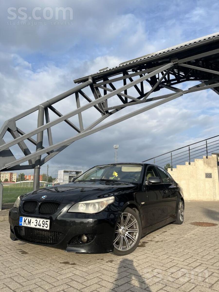 Black BMW 525 2005 in Valmiera, with an engine capacity of 2.50 L and mileage of 318 thousand km for 4000 €, photo 11 on AUTOMOTO.COM.LV