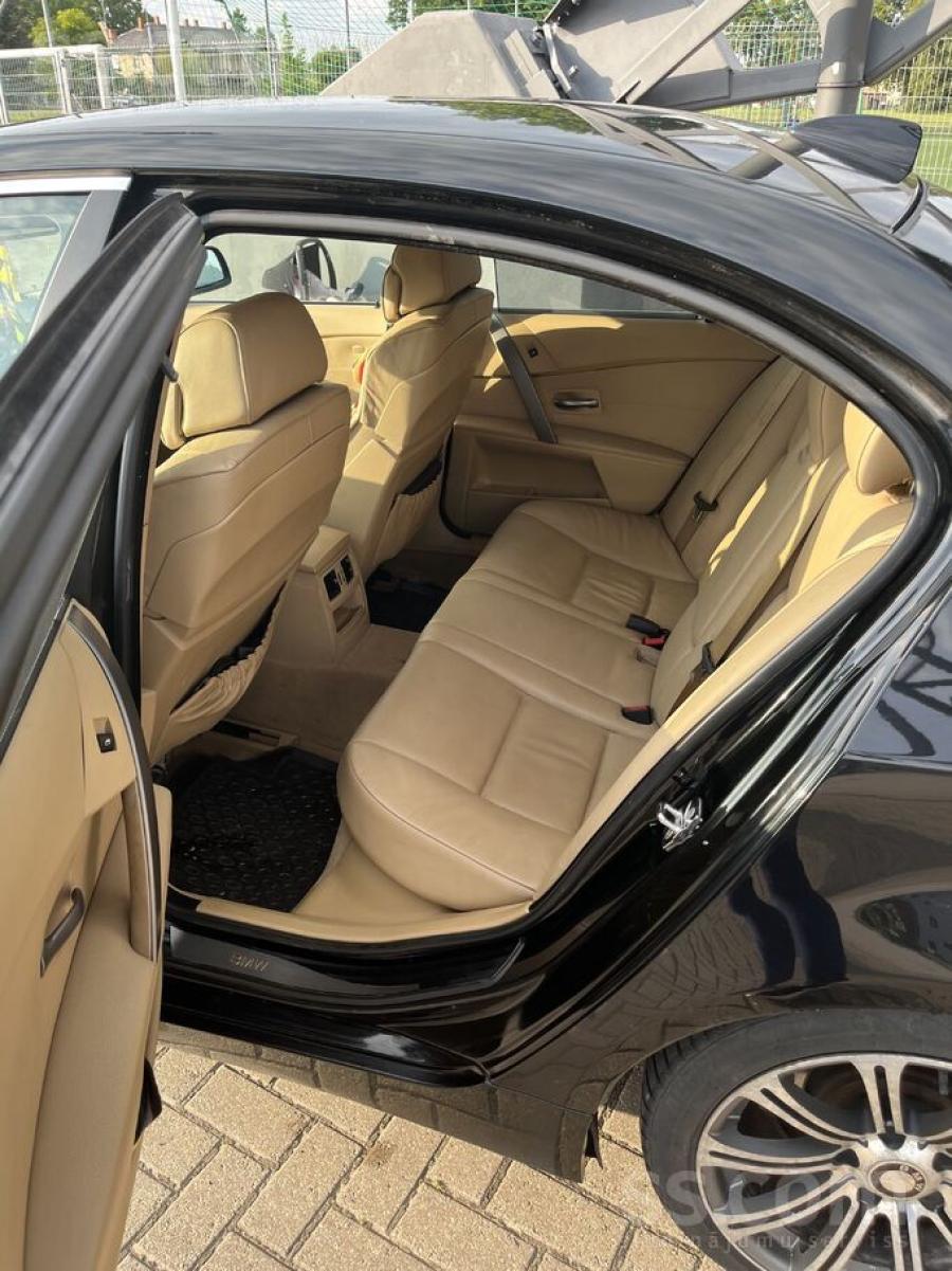 Black BMW 525 2005 in Valmiera, with an engine capacity of 2.50 L and mileage of 318 thousand km for 4000 €, photo 12 on AUTOMOTO.COM.LV
