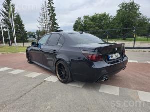 Черный БМВ 525 2005 в Тукумс, объемом двигателя 2.50 л и пробегом 522 тыс. км за 3990 €, фото 3 на AUTOMOTO.COM.LV