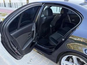 Melns BMW 525 2005 Viļņa, ar dzinēja tilpumu 2.50 L un nobraukumu 321 tūkst. km par 4399 €, foto 30 vietnē AUTOMOTO.COM.LV