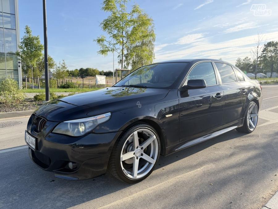 Black BMW 525 2005 in Vilnius, with an engine capacity of 2.50 L and mileage of 321 thousand km for 4350 €, photo 6 on AUTOMOTO.COM.LV