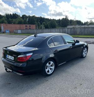 Черный БМВ 525 2005 в Лиепая, объемом двигателя 2.50 л и пробегом 325 тыс. км за 2800 €, фото 4 на AUTOMOTO.COM.LV