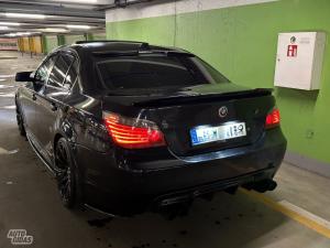 Melns BMW 525 2005 Viļņa, ar dzinēja tilpumu 2.50 L un nobraukumu 460 tūkst. km par 3599 €, foto 9 vietnē AUTOMOTO.COM.LV