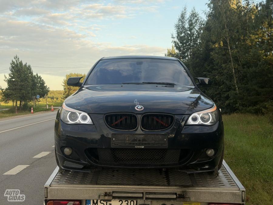 Melns BMW 525 2005 Viļņa, ar dzinēja tilpumu 2.50 L un nobraukumu 460 tūkst. km par 3599 €, foto 21 vietnē AUTOMOTO.COM.LV