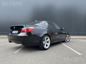 Black BMW 525 2005 in Riga, with an engine capacity of 2.50 L and mileage of 370 thousand km for 4600 €, photo 5 on AUTOMOTO.COM.LV
