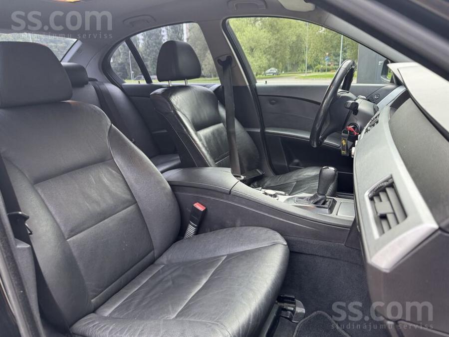 Black BMW 525 2005 in Riga, with an engine capacity of 2.50 L and mileage of 370 thousand km for 4600 €, photo 10 on AUTOMOTO.COM.LV