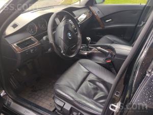 Black BMW 525 2005 in Riga, with an engine capacity of 2.50 L and mileage of 416 thousand km for 3490 €, photo 9 on AUTOMOTO.COM.LV