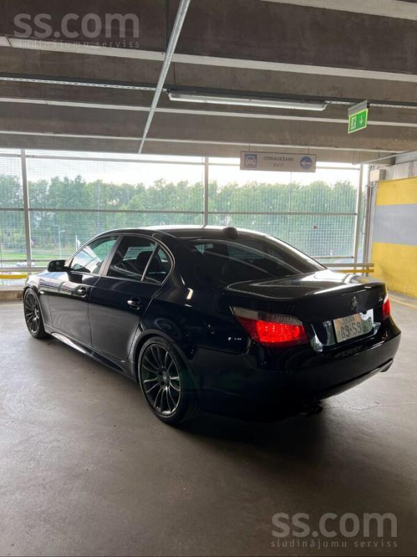 Melns BMW 525 2005 Rīga, ar dzinēja tilpumu 2.50 L un nobraukumu 108 tūkst. km par 9950 €, foto 4 vietnē AUTOMOTO.COM.LV