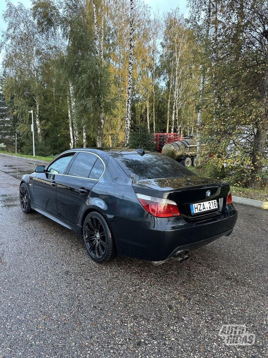 Black BMW 525 2005 in Sakiai, with an engine capacity of 2.50 L and mileage of 404 thousand km for 1600 €, photo 7 on AUTOMOTO.COM.LV