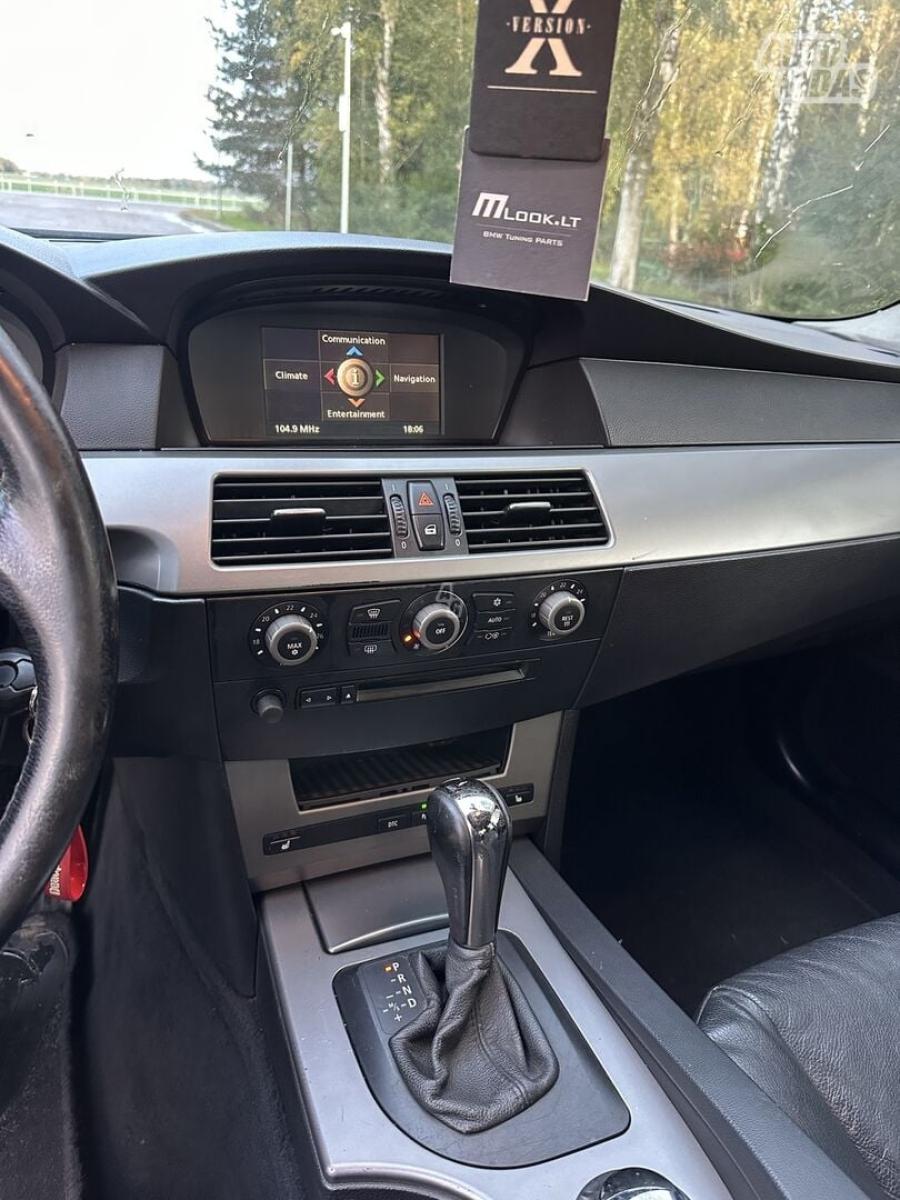 Black BMW 525 2005 in Sakiai, with an engine capacity of 2.50 L and mileage of 404 thousand km for 1600 €, photo 10 on AUTOMOTO.COM.LV