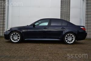 Melns BMW 525 2006 Rīga, ar dzinēja tilpumu 2.50 L un nobraukumu 299 tūkst. km par 4300 €, foto 4 vietnē AUTOMOTO.COM.LV