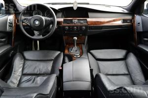 Melns BMW 525 2006 Rīga, ar dzinēja tilpumu 2.50 L un nobraukumu 299 tūkst. km par 4300 €, foto 10 vietnē AUTOMOTO.COM.LV