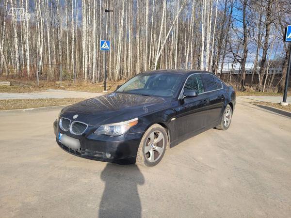 Black BMW 525 2006 in Vilnius, with an engine capacity of 2.50 L and mileage of 364 thousand km for 2200 €, photo 1 on AUTOMOTO.COM.LV