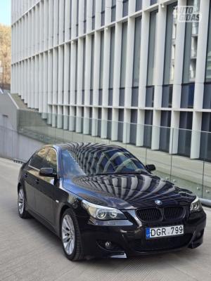 Melns BMW 525 2006 Viļņa, ar dzinēja tilpumu 2.50 L un nobraukumu 385 tūkst. km par 3700 €, foto 2 vietnē AUTOMOTO.COM.LV