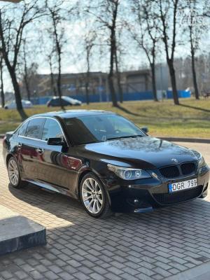 Melns BMW 525 2006 Viļņa, ar dzinēja tilpumu 2.50 L un nobraukumu 385 tūkst. km par 3700 €, foto 11 vietnē AUTOMOTO.COM.LV